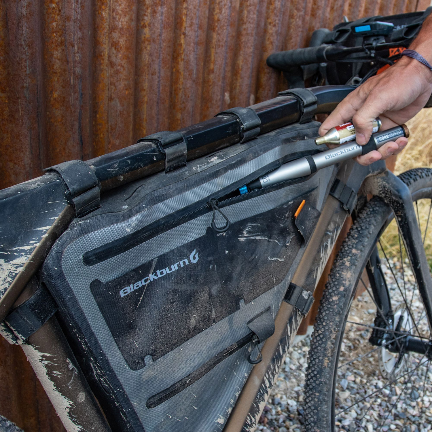 Blackburn Outpost Elite Frame Bag (36/41/48 cm) | Medium-Tall | BB3510648